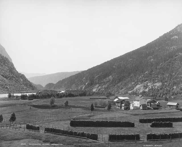 Alsmo (Gaupne) – lokalhistoriewiki.no