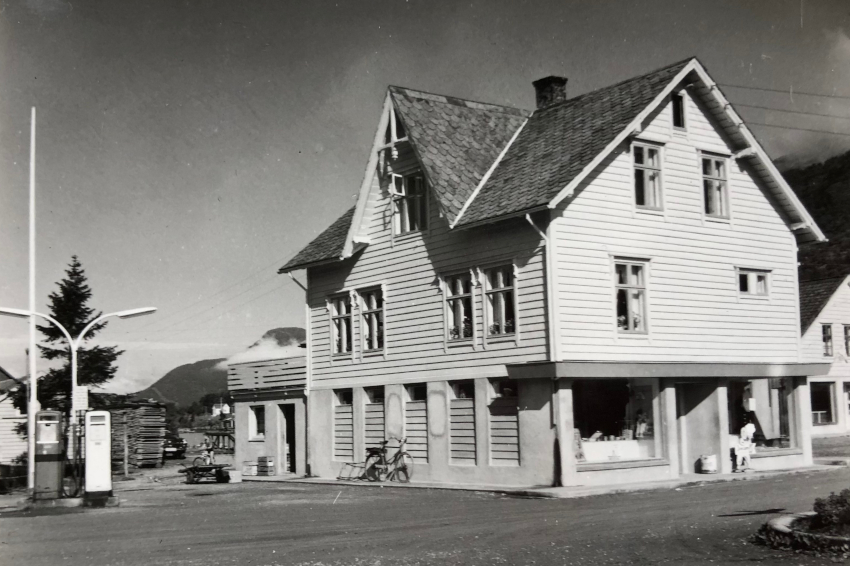 Blomsterbutikkar i Eikefjord – lokalhistoriewiki.no