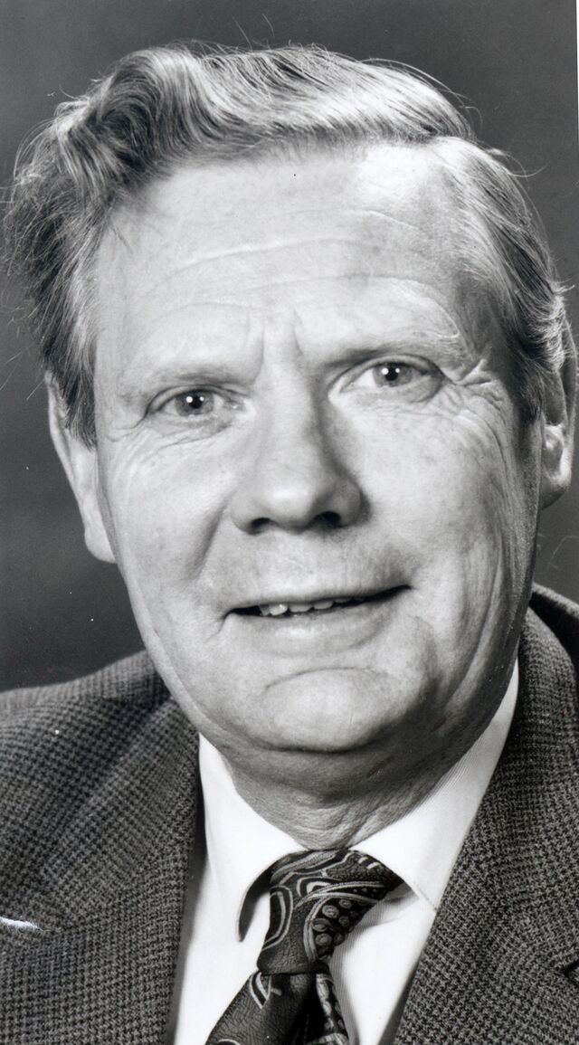 Åge Ramberg – lokalhistoriewiki.no