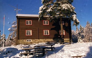 Brunkollen turisthytte – lokalhistoriewiki.no