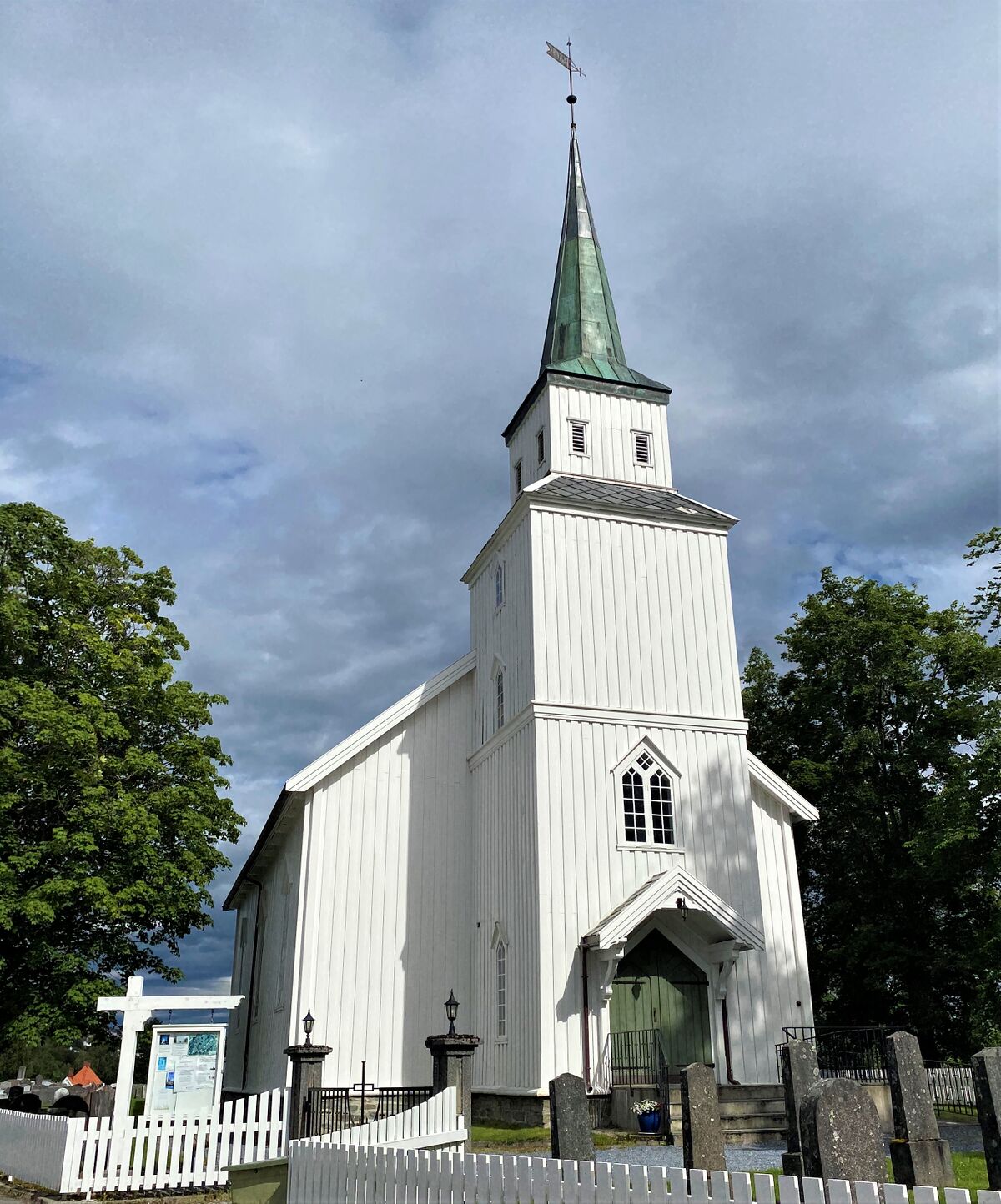 Egge kirke – lokalhistoriewiki.no
