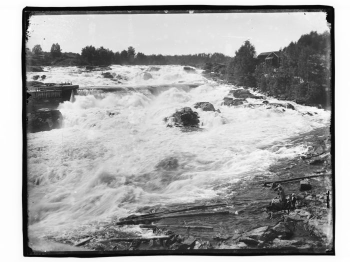 Hønefossen – lokalhistoriewiki.no