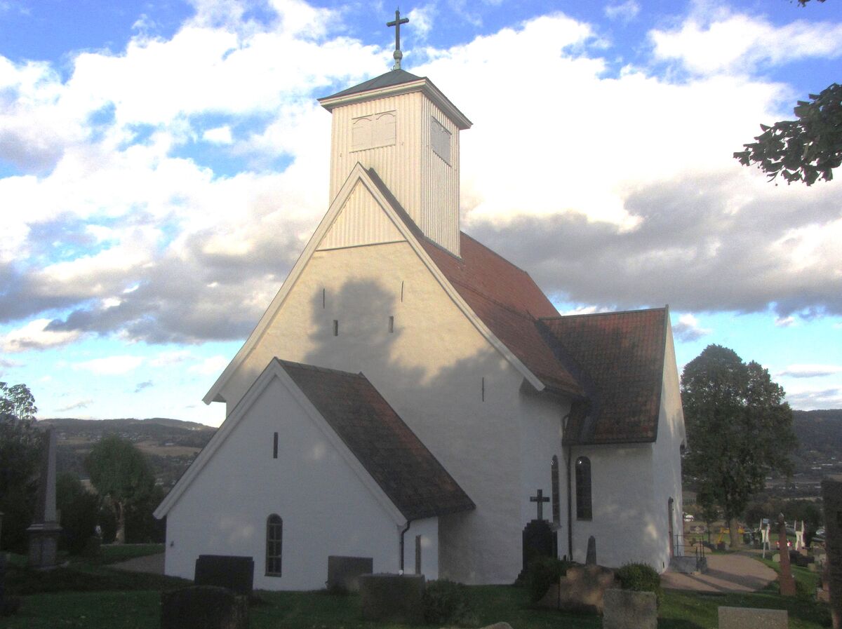 Frogner kirke og kirkegård (Lier) – lokalhistoriewiki.no