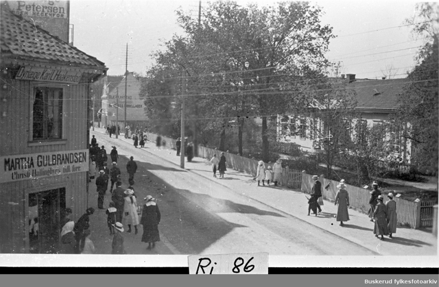 Storgata (Ringerike) – lokalhistoriewiki.no