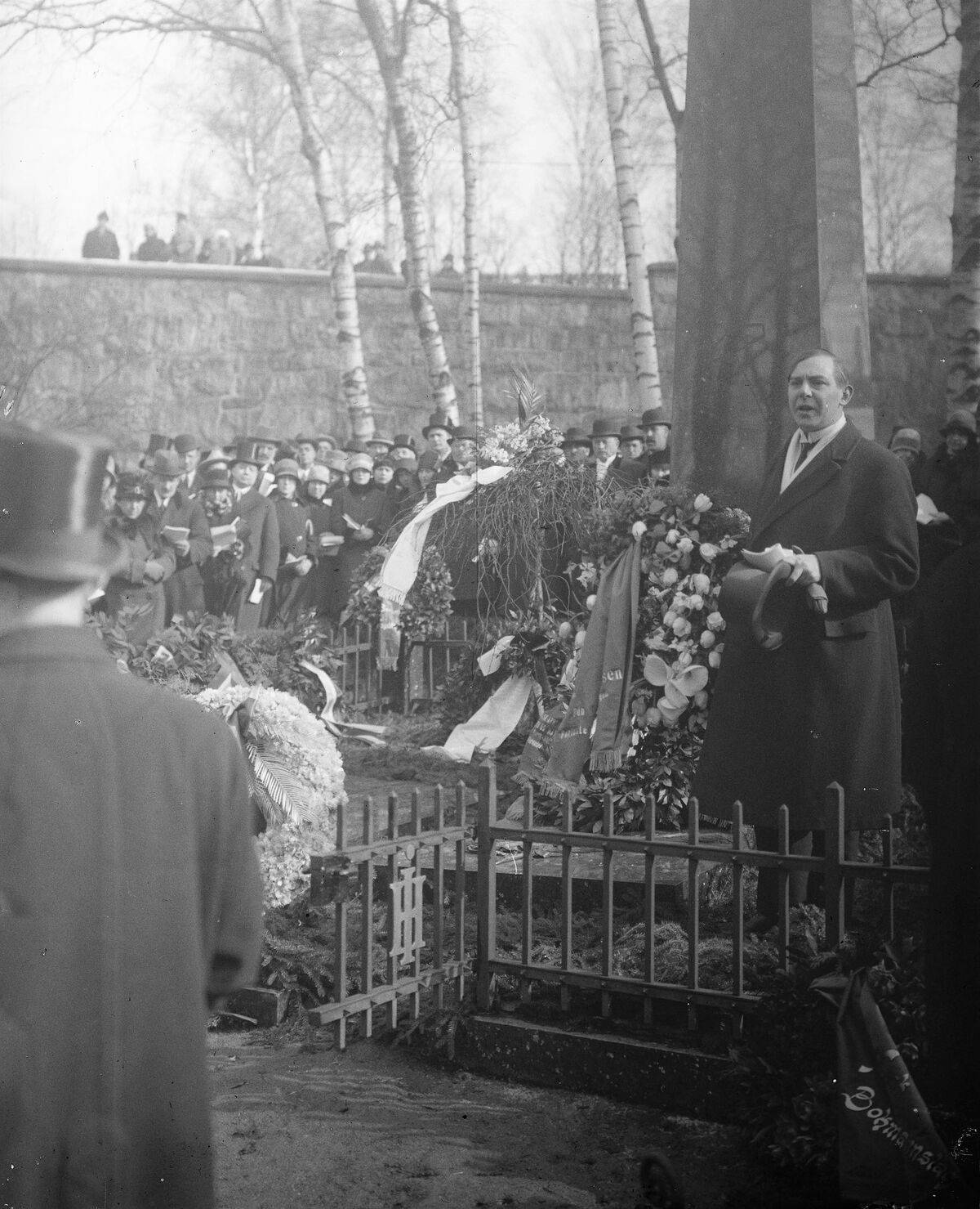 Ronald Fangen – lokalhistoriewiki.no
