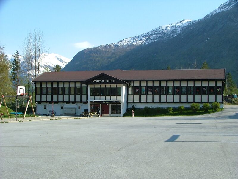 Jostedal skule – lokalhistoriewiki.no