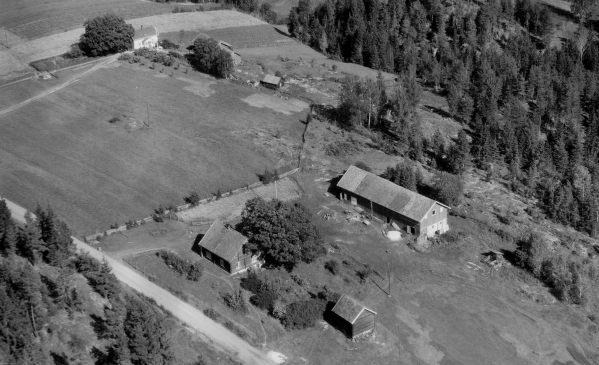 Kauserud under Pjåkerud (Tyristrand) – lokalhistoriewiki.no
