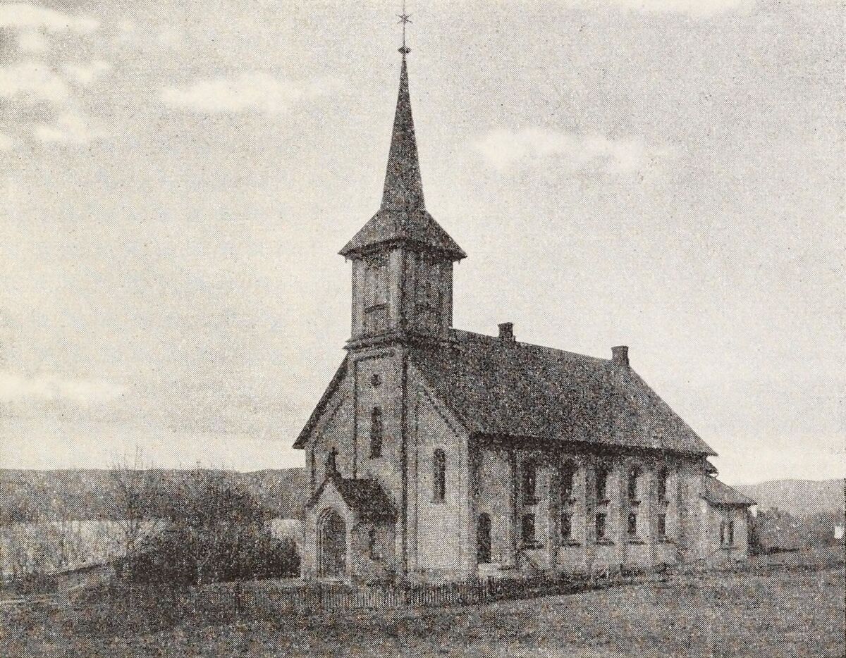Holla kirke – lokalhistoriewiki.no