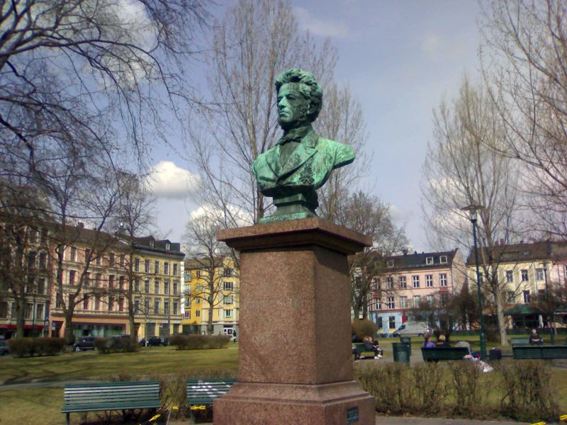 Olaf Ryes plass – lokalhistoriewiki.no