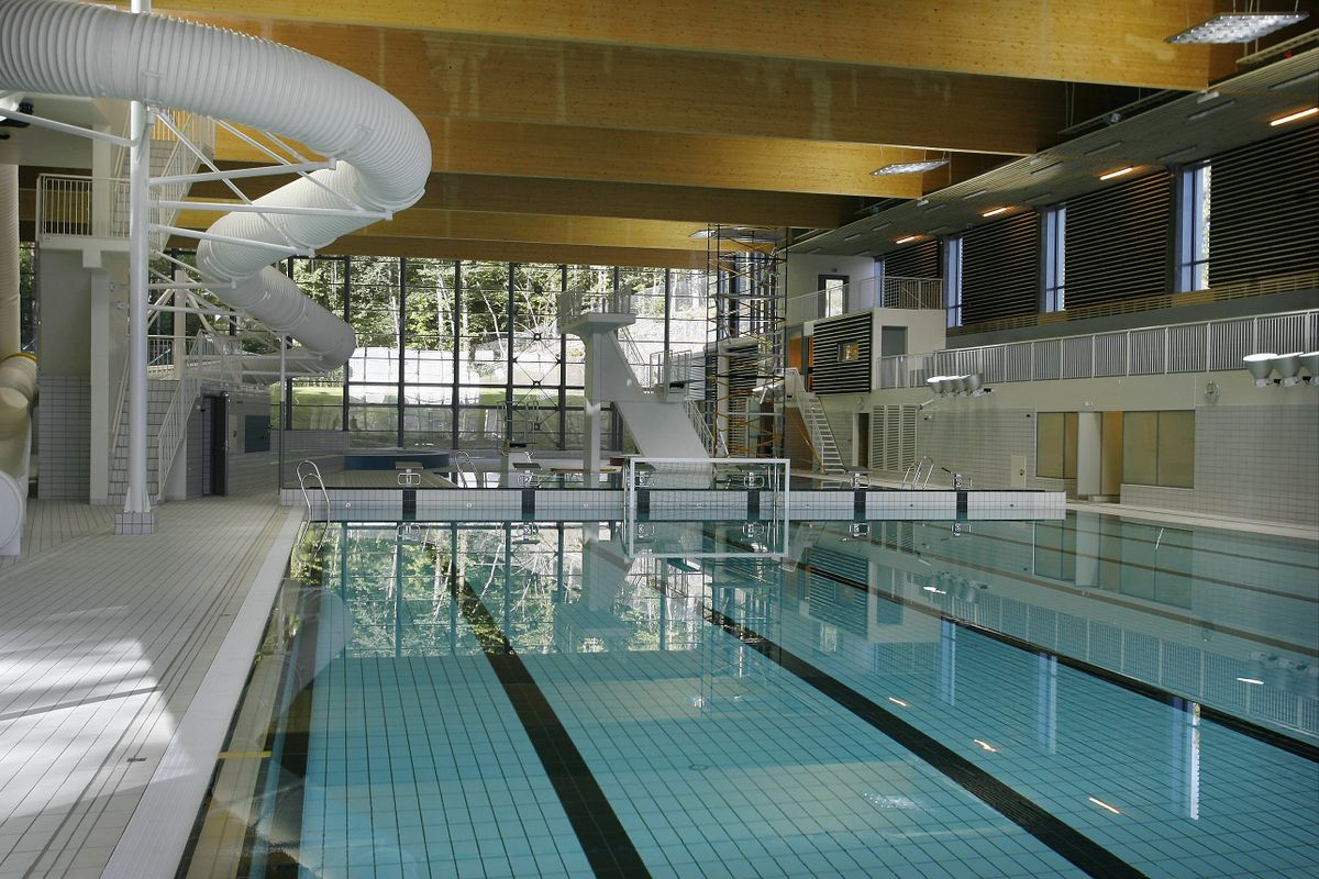 Risenga svømmehall – lokalhistoriewiki.no