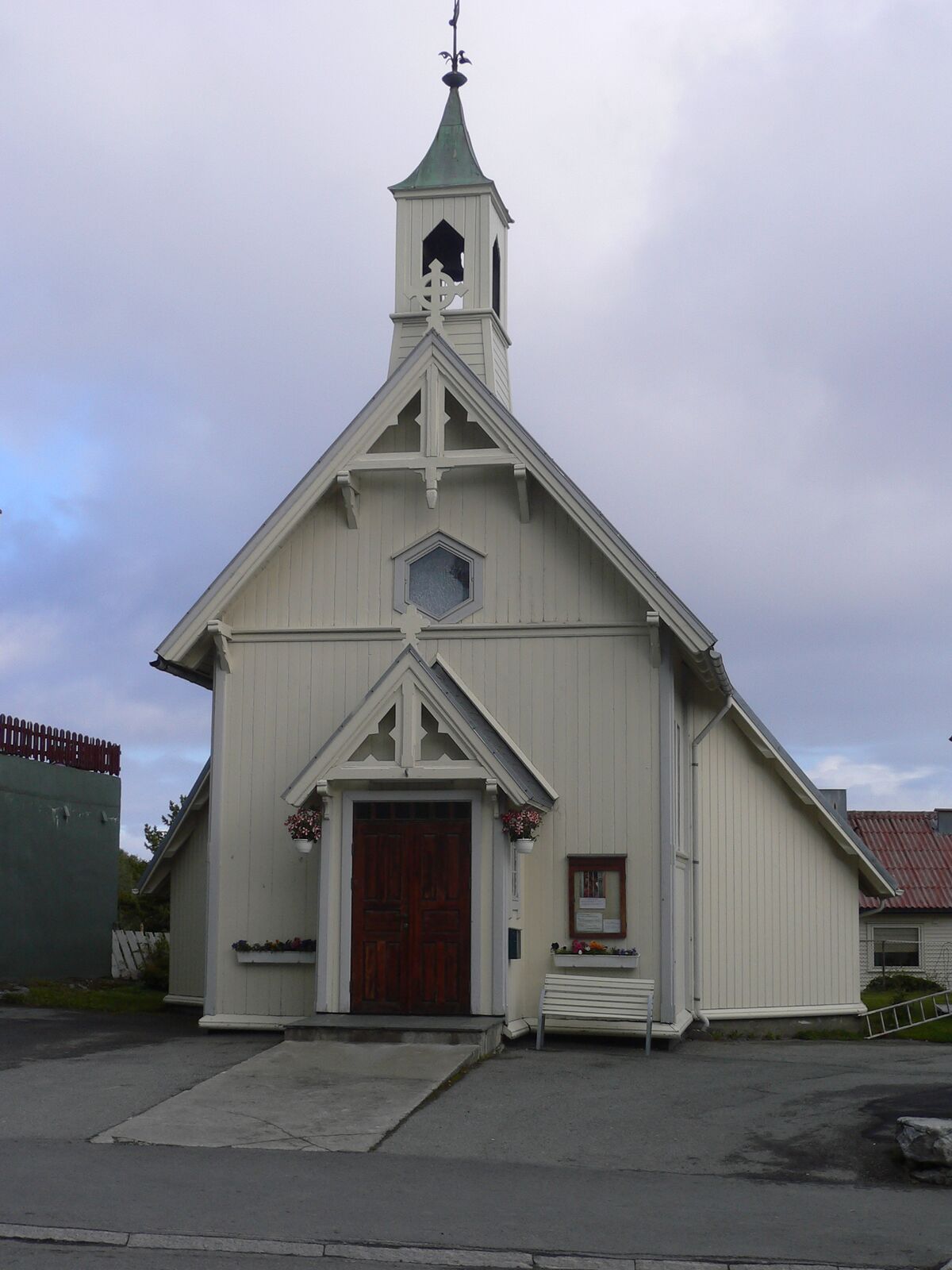 St. Sunniva kirke (Harstad) – lokalhistoriewiki.no